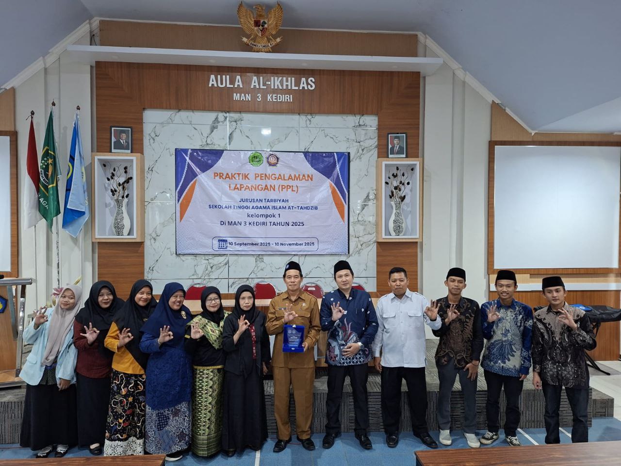 Mahasiswa PPL At-Tahdzib Resmi Tutup Magang di MAN 3 Kediri